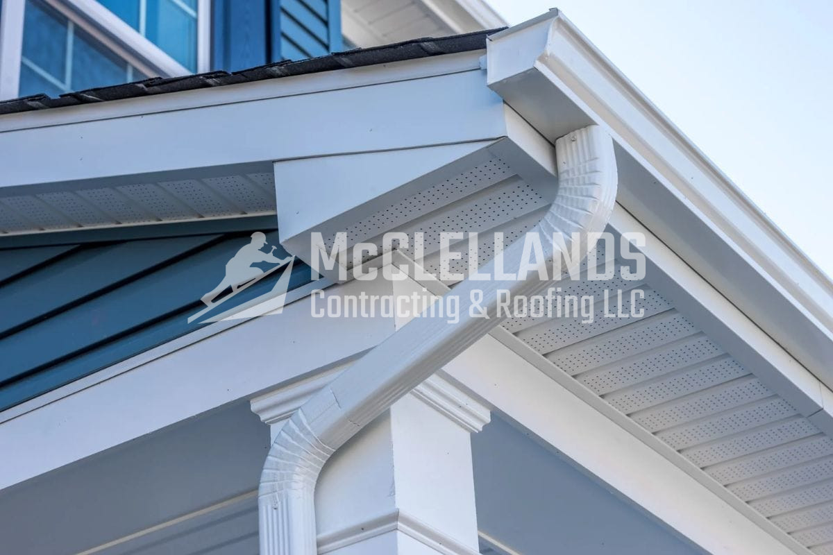 Choosing The Best Gutter Colors: This Season’s Top 11 Options